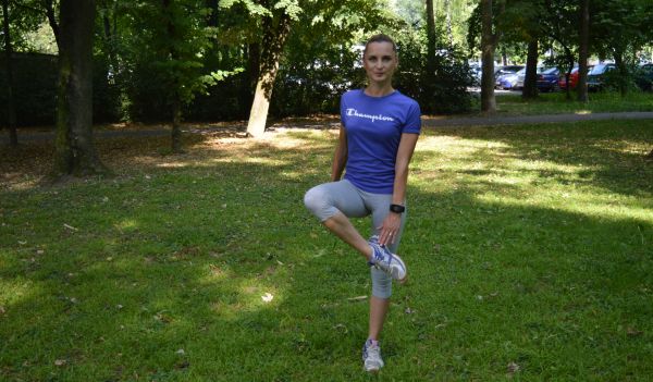 Istezanje u trkača: Pogledajte 10 vježbi za dinamičko istezanje i ...