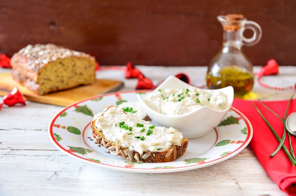 Nezaobilazan božićni namaz od bakalara (na proteinskom kruhu) | Fitness ...